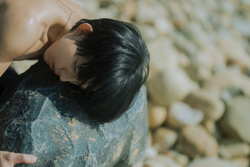 Rekomendasi Lagu-Lagu Galau Yoga Lin . | Blogger Perempuan Network